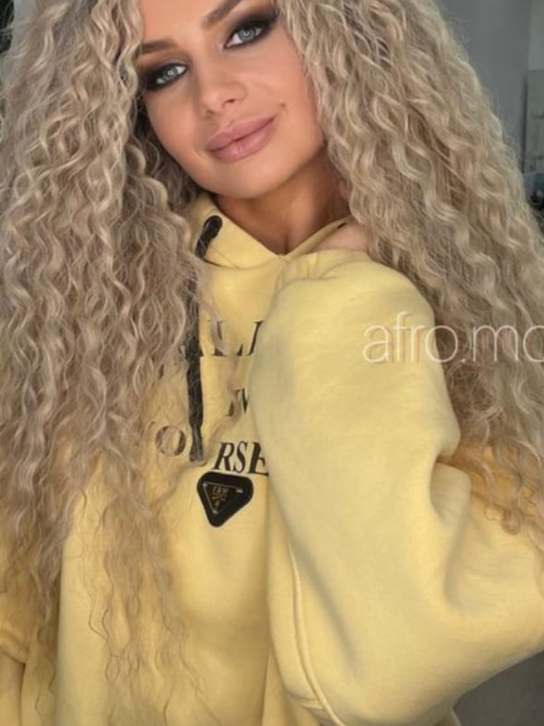 oblong-whale542: a beautiful brazilian woman with long hair, Poorly ...