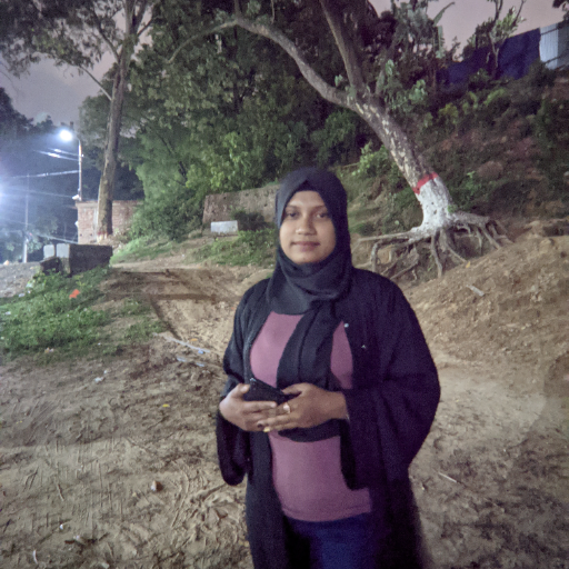 curly-snake151: Sophie is a fearless young girl akin to Lara Croft ...